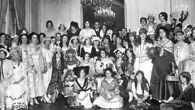 Así disfrutaban los madrileños del Carnaval en la primera mitad del ...
