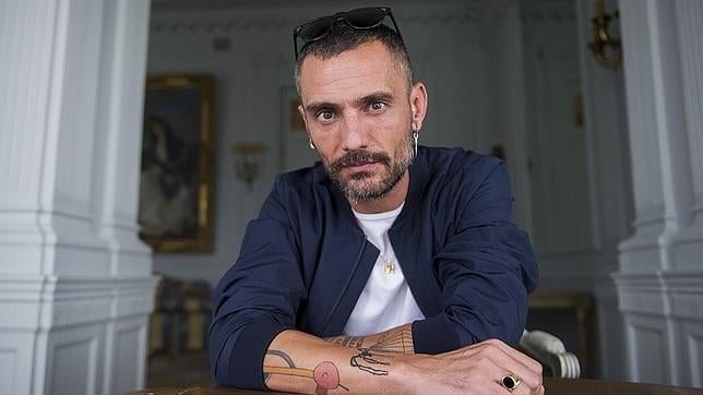 David Delfín: «Si la moda solo fuese hacer ropa bonita no me dedicaría ...