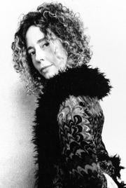 El intimismo de Olga Román, en solitario