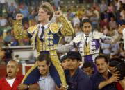 El madrileño Iván García indulta un toro y sale por la puerta del Señor ...