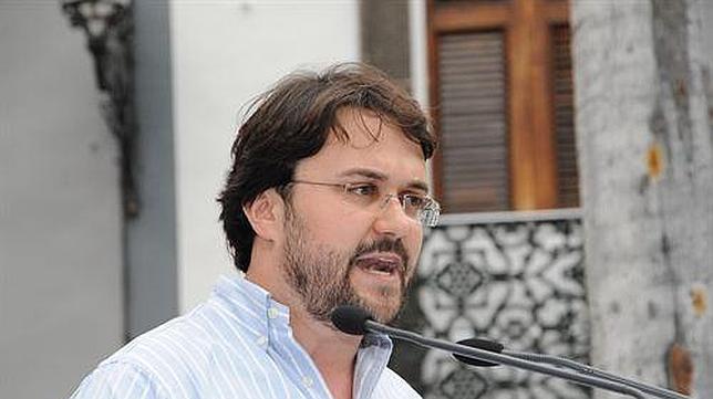 Antona: «A lo que debería estar condenado Rivero es al cierre de la ...