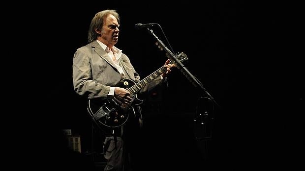 Neil Young cumple 70 años