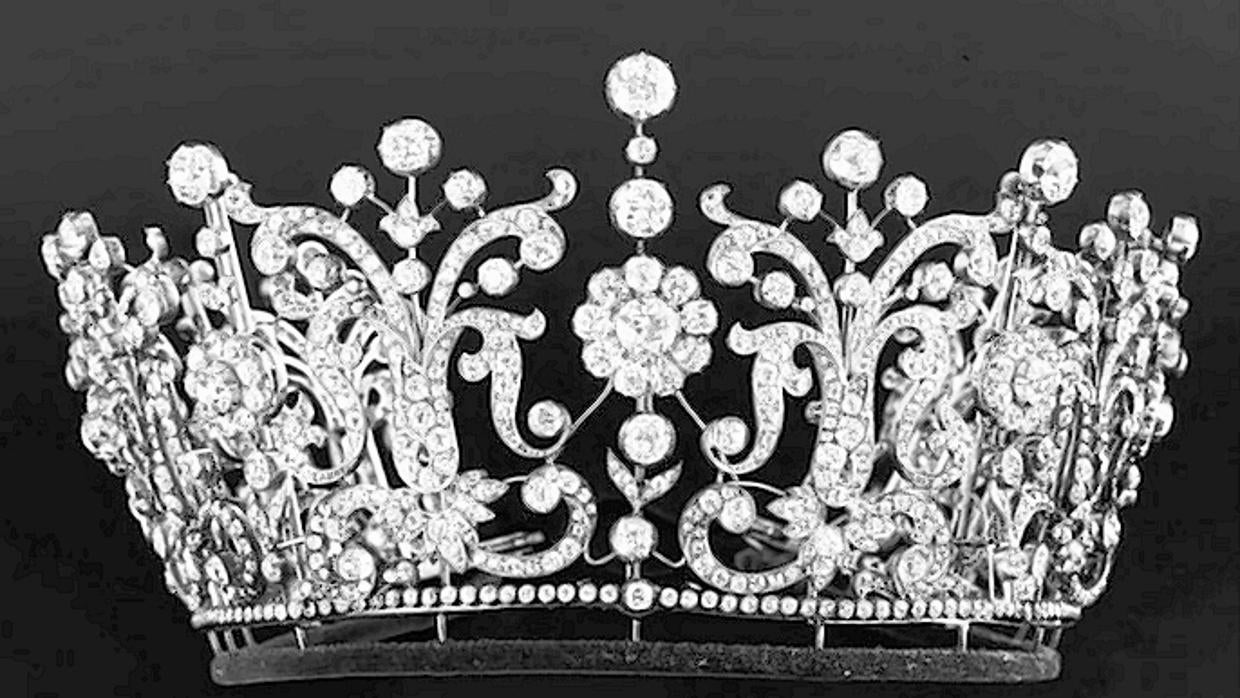 ¿Qué secretos esconden las joyas de la realeza inglesa?