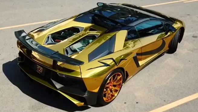 Así es el Lamborghini de oro de Chris Brown
