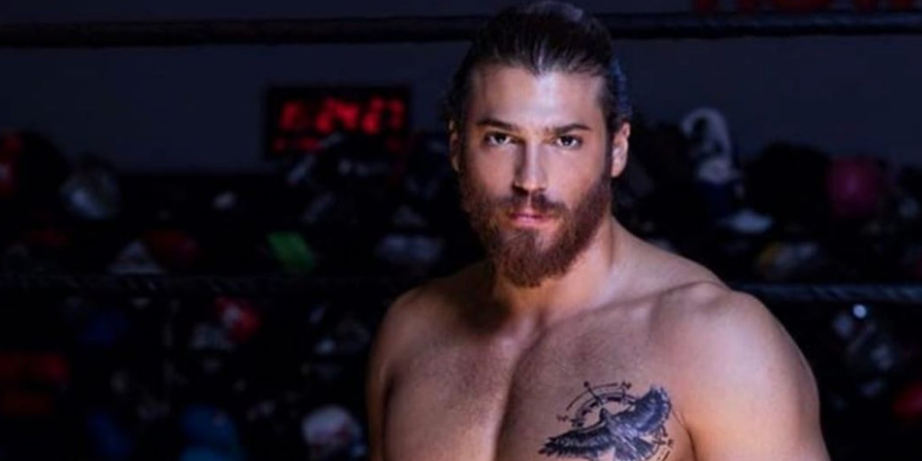 El increíble cambio físico del actor Can Yaman